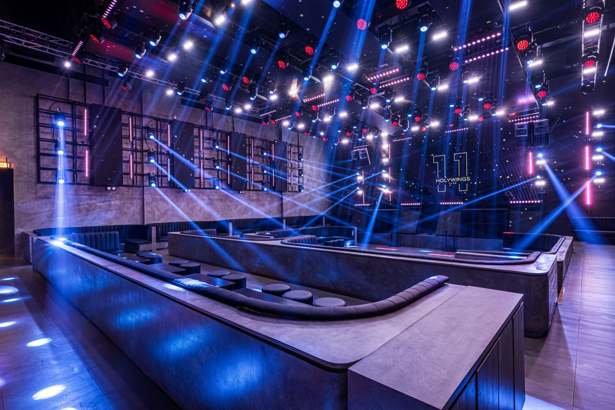 Holywings Bar & Club Batam - Rajawali Putera Utama - Daikin Proshop ...