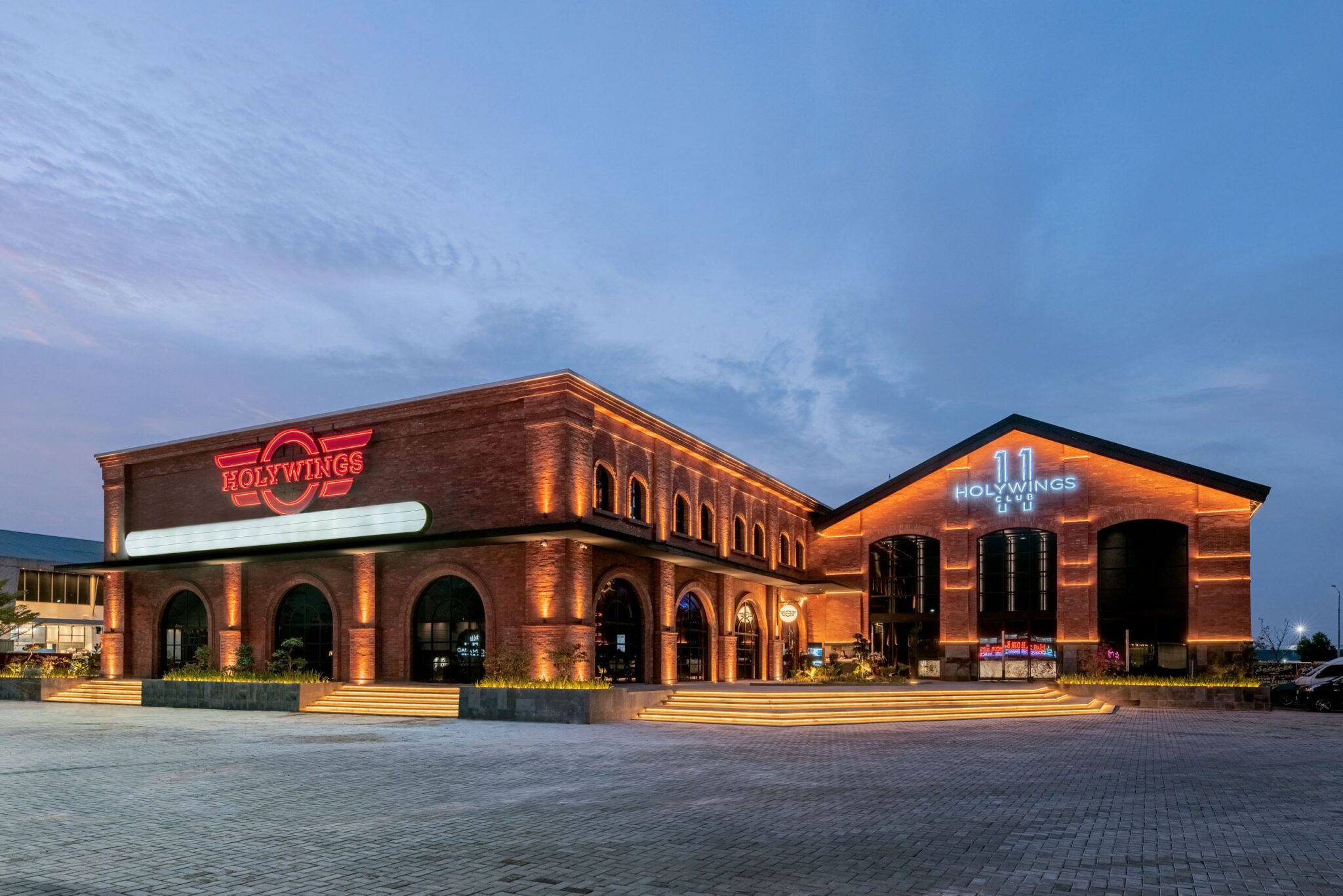 Holywings Bar & Club Batam - Rajawali Putera Utama - Daikin Proshop ...